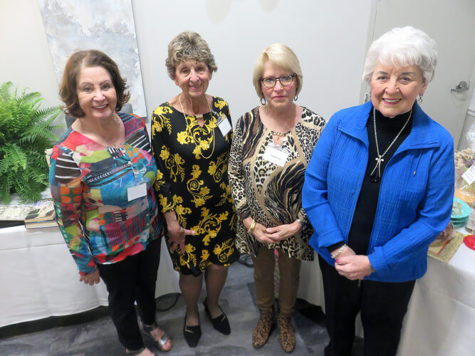 Auction benefits woman’s club | News, Sports, Jobs - The Herald Star